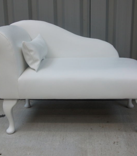 mini white chaise longue £ 60 . 00 ideal as a bridal chair or bedeken ...
